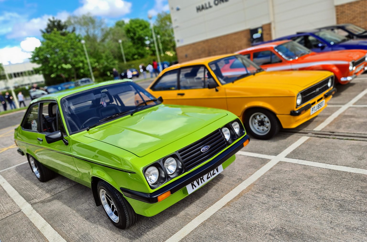 Featured Image – Classic Ford Line Up At Manor Park Classics – Classic ...
