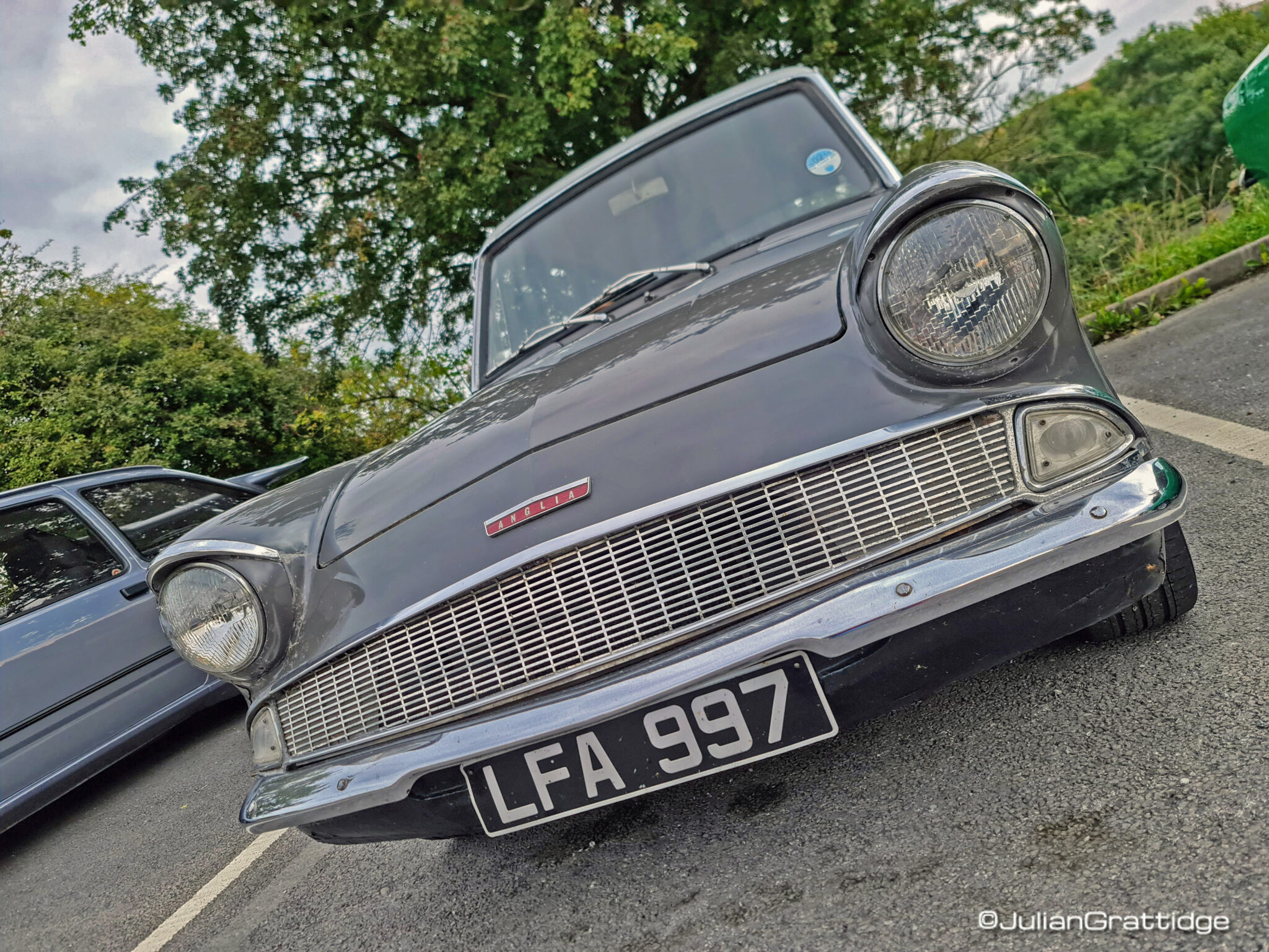 Your Cars… Adam Gooding’s 1960 Ford Anglia 105e Deluxe – Classic Fords ...